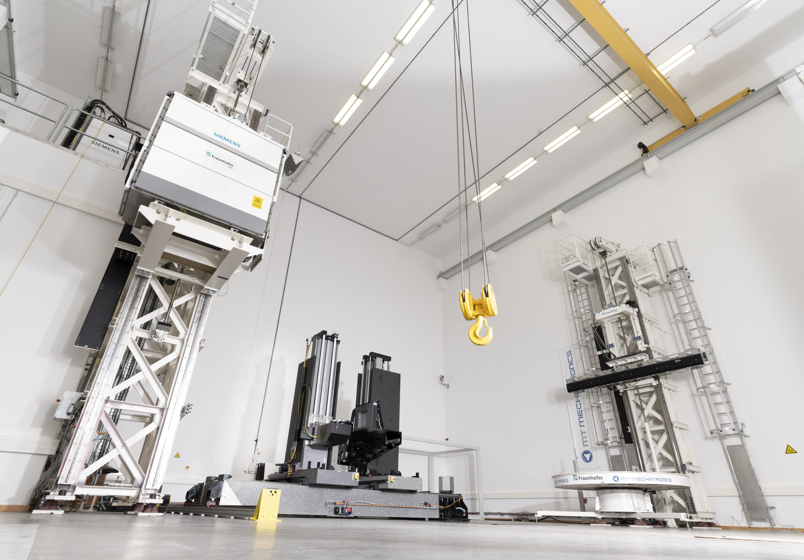 Smart Mechatronics - OHB Digital Connect // We.Connect.Space.